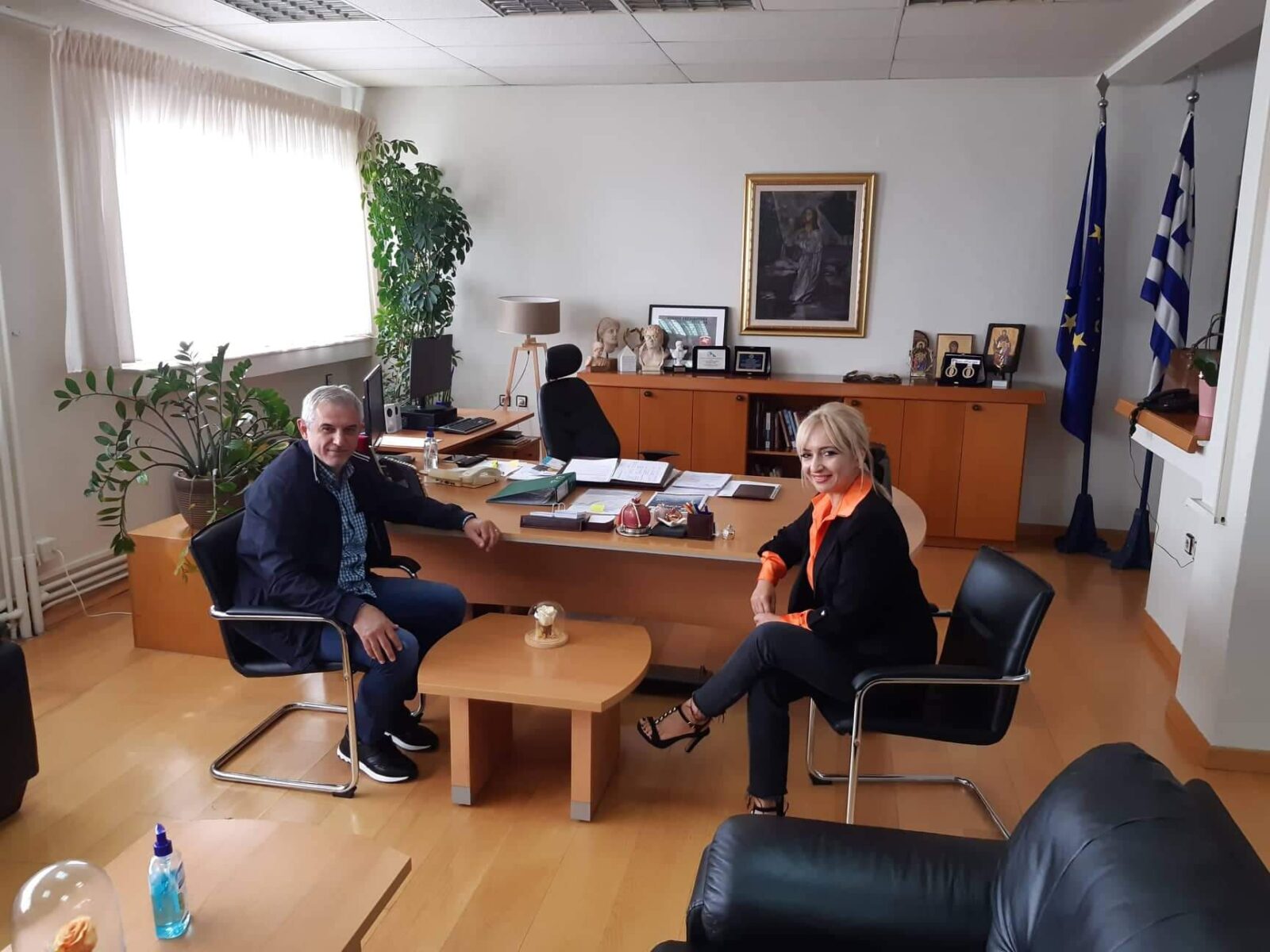 Επίσκεψη του Πέτρου Κιάφα στην Αντιπεριφερειάρχη Π.Ε. Πιερίας κα Σοφία ...