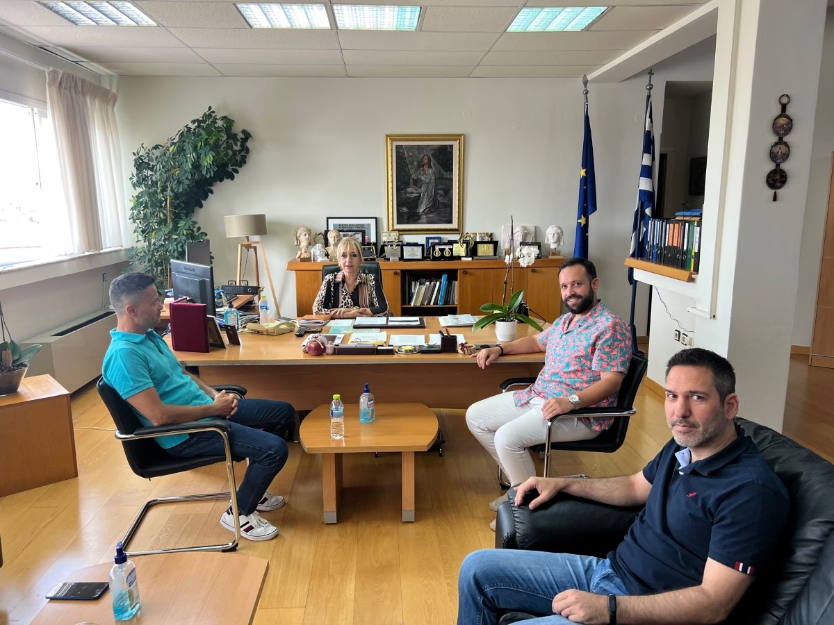 Συνάντηση της Αντιπεριφερειάρχη Πιερίας Σοφίας Μαυρίδου με τον Πρόεδρο ...